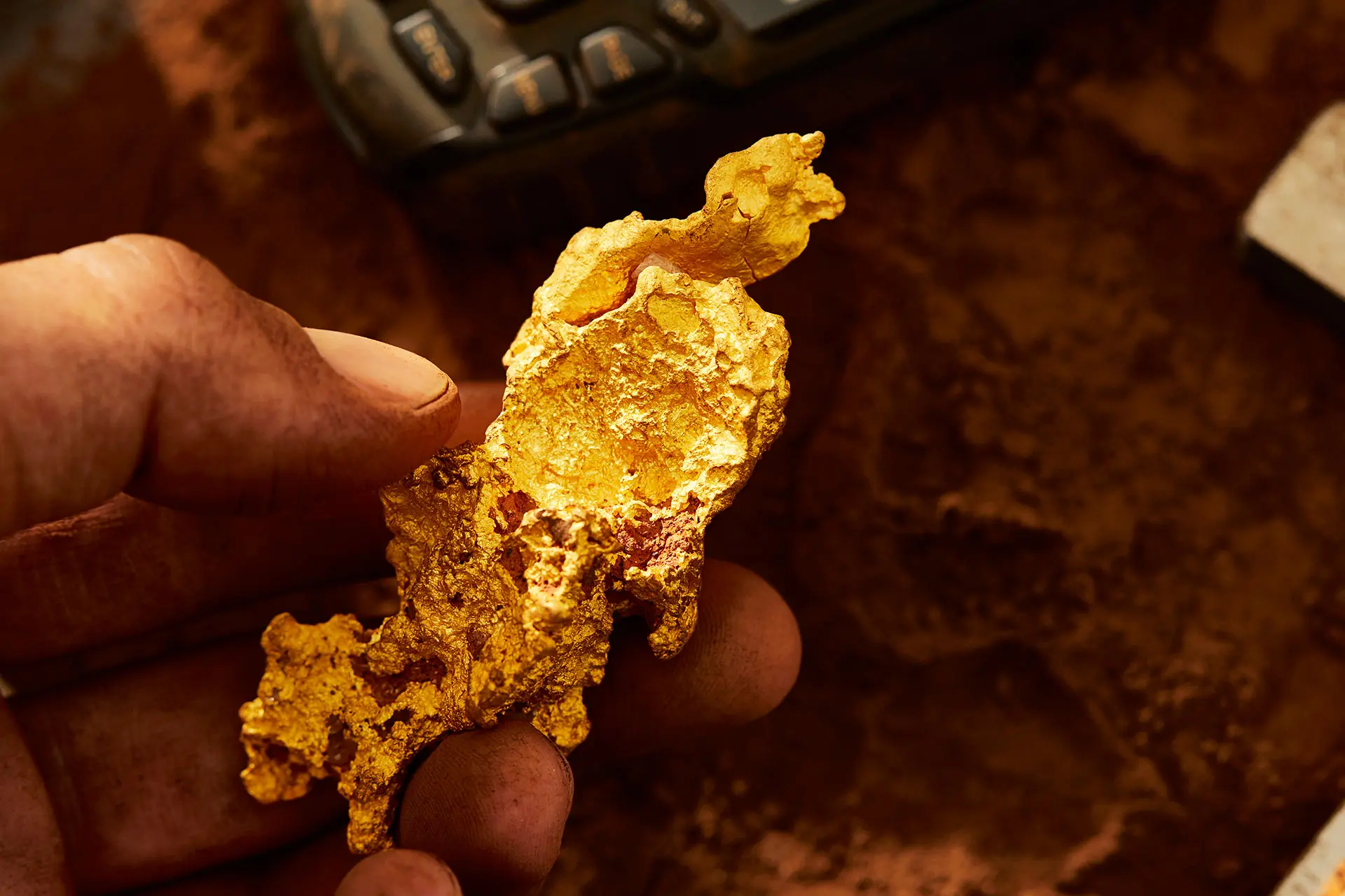 Gold Mining Annual Report Photography For White Cliff Minerals